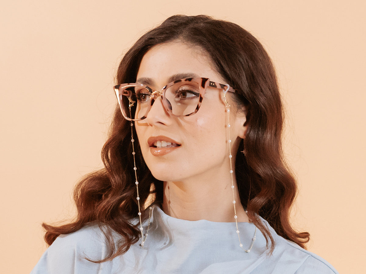 Glasses Chain 'Dainty Pearl' - Goodlookers